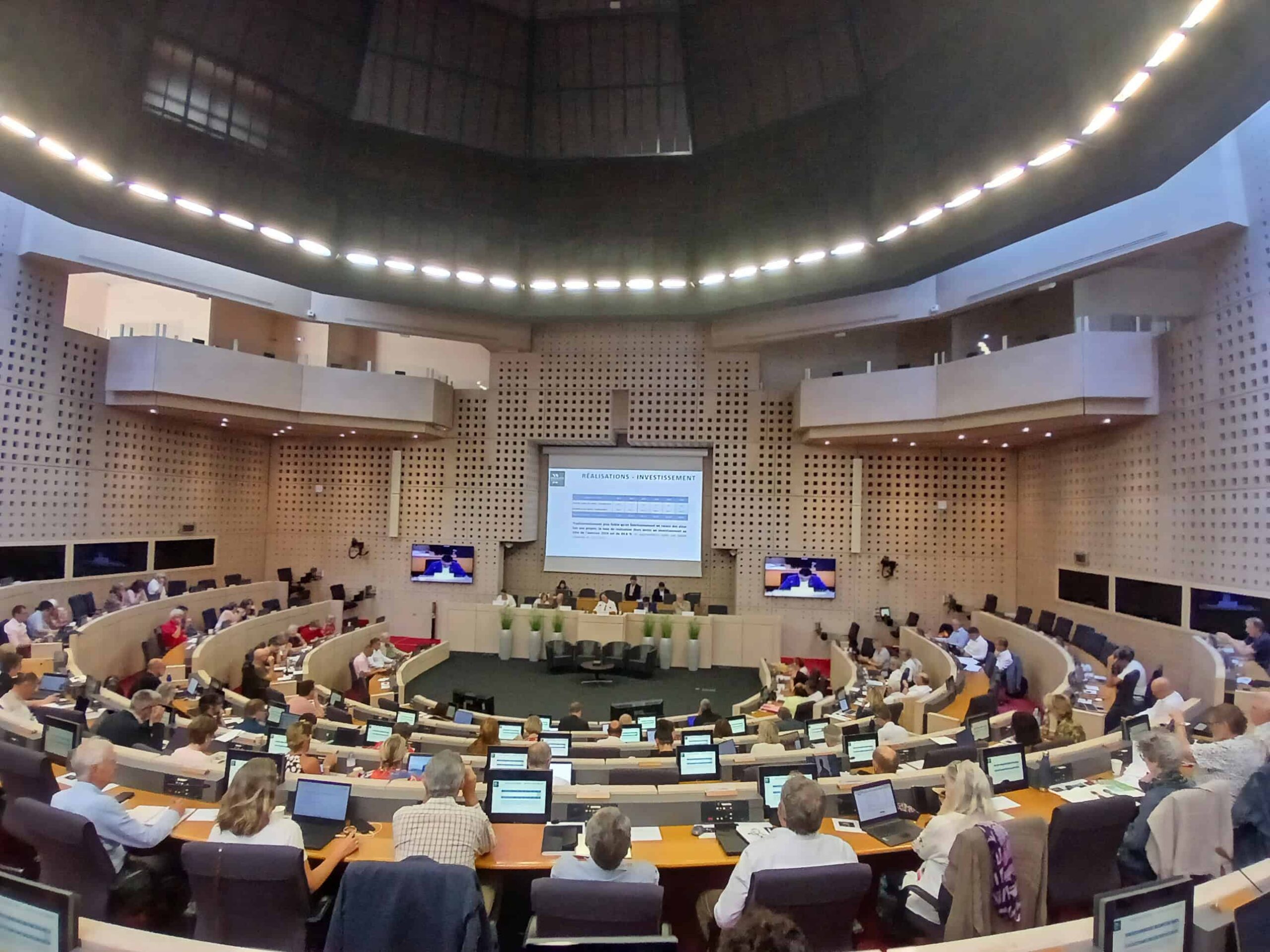 Quel est l’avis du CESER sur le Compte Financier Unique 2024 et le ...